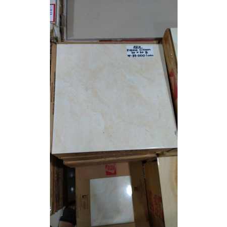 Jual Keramik Lantai Kilap Asia Zigma Cream 30x30 KW2 | Shopee Indonesia