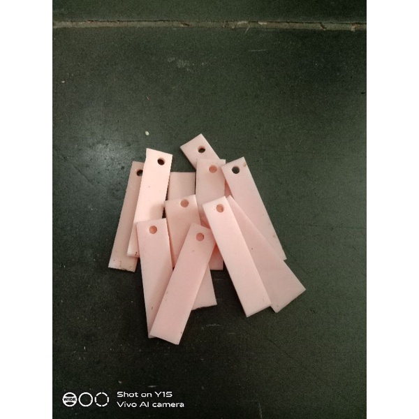 Jual plat pink per 1000 picis plus ring gantungan ny | Shopee Indonesia