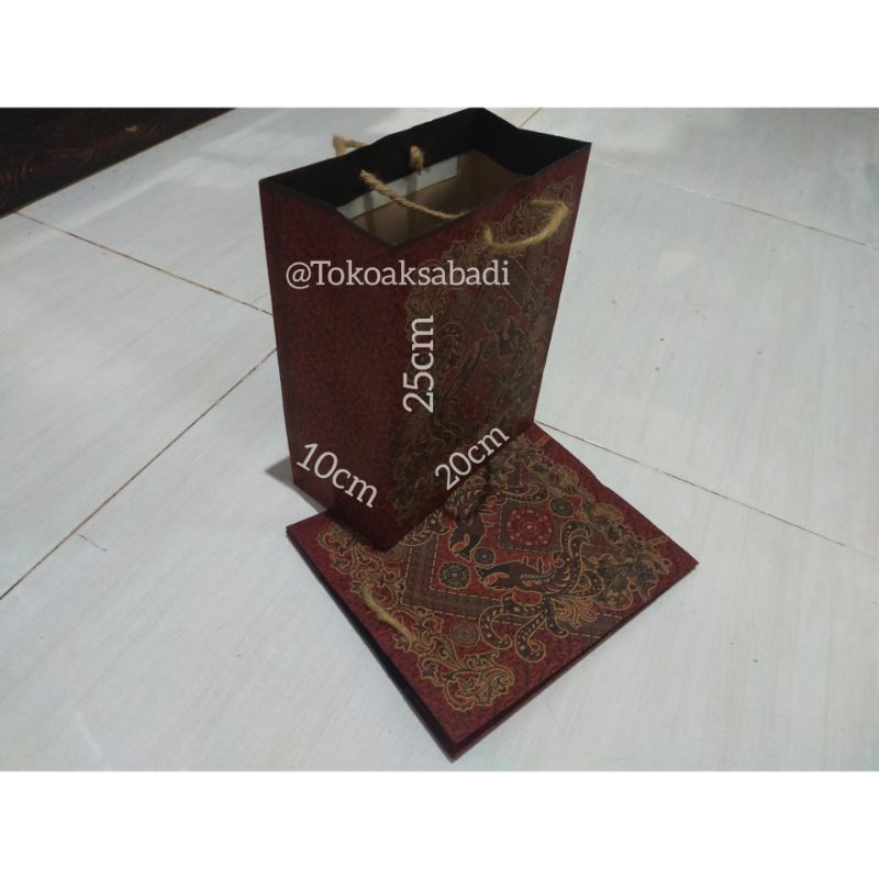 Jual PAPER BAG MOTIF BATIK UK 20×25×10 /TAS KERTAS/GOODY BAG | Shopee ...