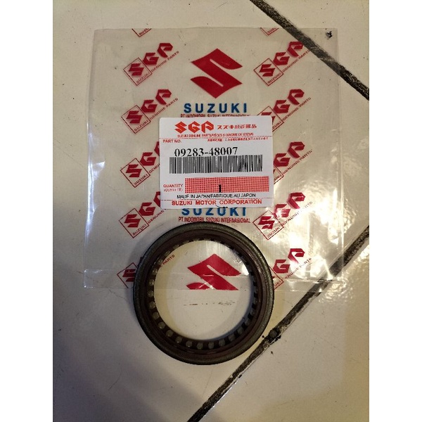 Jual SEAL RODA BELAKANG SUZUKI CARRY ST100, VITARA JIMMY, KATANA ORIGINAL | Shopee Indonesia