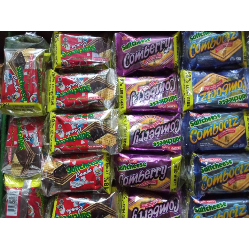 Jual Biskuit Wafer Saltcheese combo sachet isi 10 | Shopee Indonesia