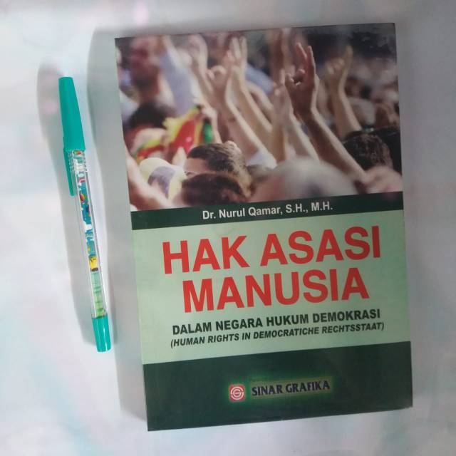 Jual Buku Hak Asasi Manusia Dalam Negara Hukum Demokrasi - Nurul Qamar - ORI | Shopee Indonesia