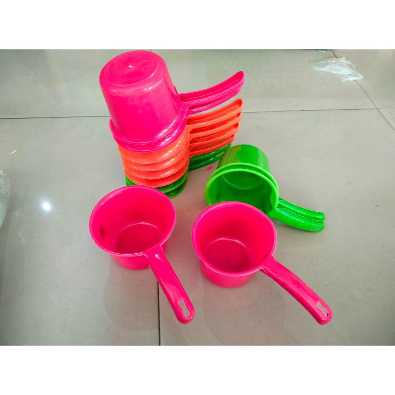 Jual gayung mandi plastik / gayung plastik mini | Shopee Indonesia