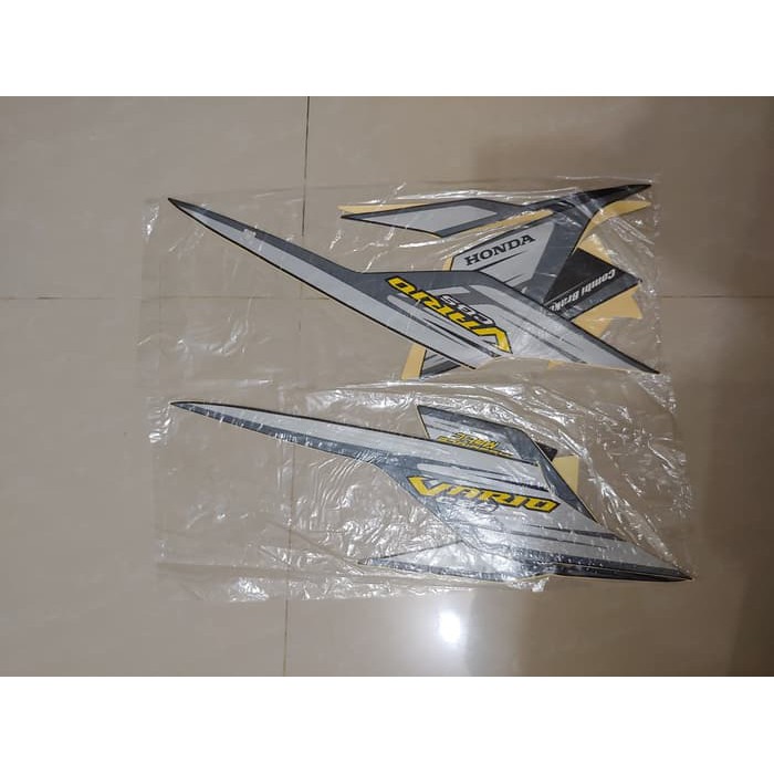 Jual Striker motor 4 TAK / Stiker Bodi & Lis Body & Striping Vario Cbs ...