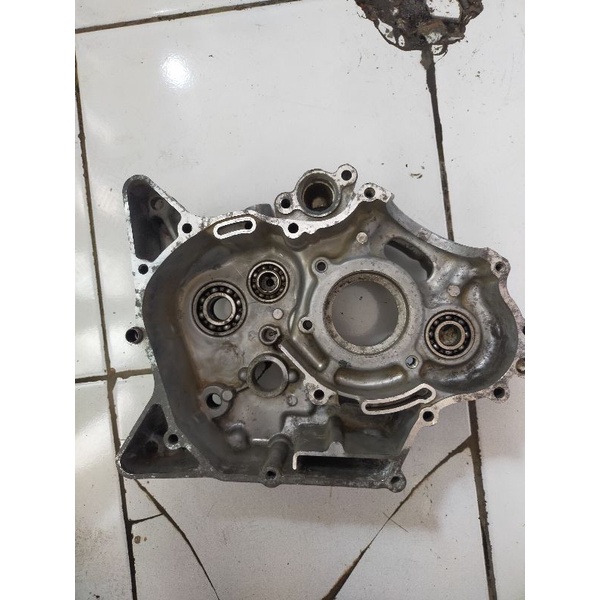 Jual kalter karter krengkes crankcase jupiter mx king 150 fi kanan kiri original | Shopee Indonesia