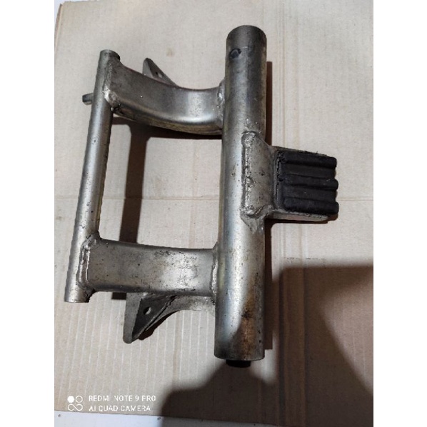 Jual engine monting swing arem ayunan mesin original honda vario 125 ...