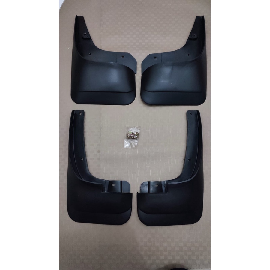 Jual karpet lumpur / mud guard innova 2016 Up | Shopee Indonesia