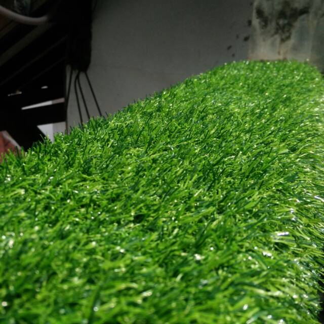Jual rumput sintetis karpet rumput sintetis hijau gradasi 25 x 25 cm ...