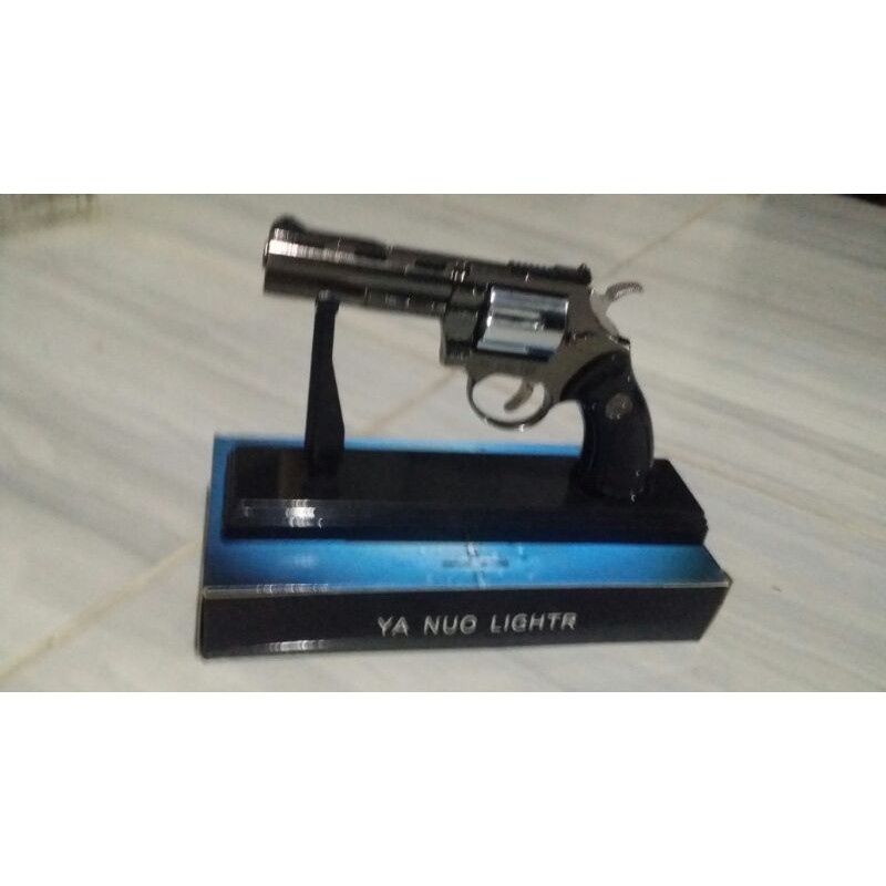 Jual korek api model pistol + tatakan pajangan | Shopee Indonesia