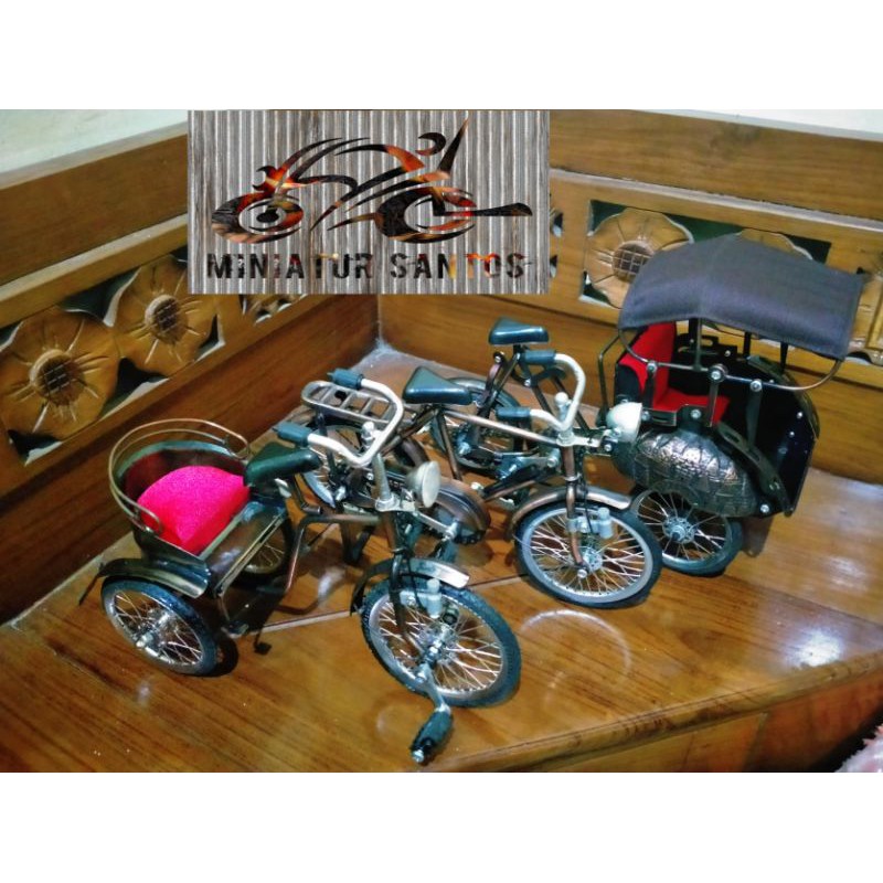 Jual Paket hemat 3 miniatur, miniatur becak Jogja, becak Mandarin dan ...