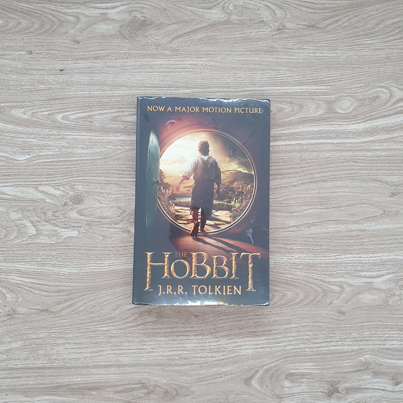 Jual Hobbit - Jrr Tolkien | Shopee Indonesia