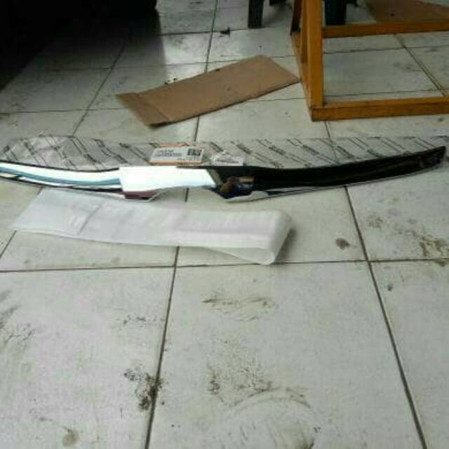 Jual Lis Lis Kap Mesin Hood Moulding Chrome Grand New Innova Inova 2012 ...