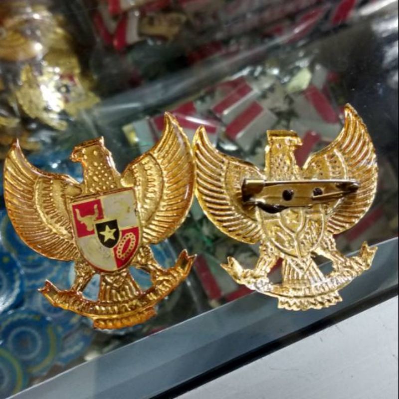 Jual pin garuda pancasila | pin garuda 4 cm | Shopee Indonesia