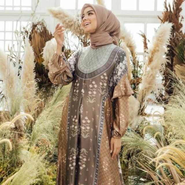 Jual Rafflesia Dress in Choco Truffle (Book by Kak Prisca) | Shopee ...