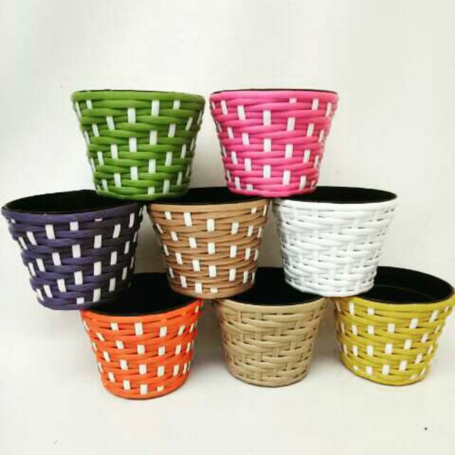 Jual Vas anyaman rotan pot bunga anyaman 12 cm | Shopee Indonesia