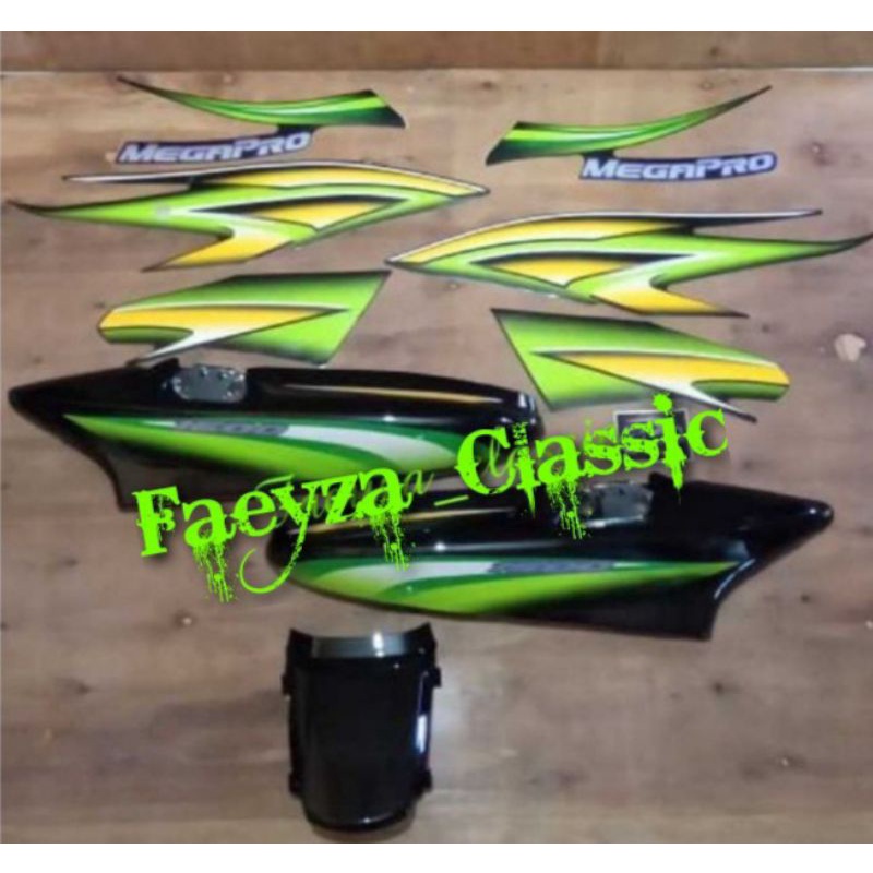 Jual Cover Body samping Honda Megapro lama / hiu THN 2005 ijo plus ...