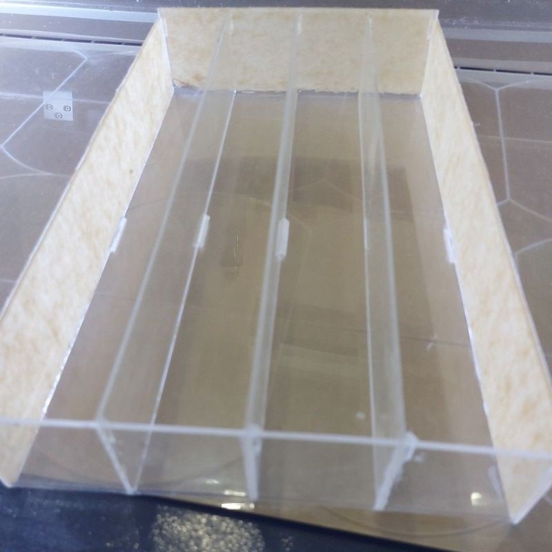 Jual 10 pcs Wadah Baki Akrilik 4 sekat uk. 84x38x5 tebal 2mm | Shopee ...