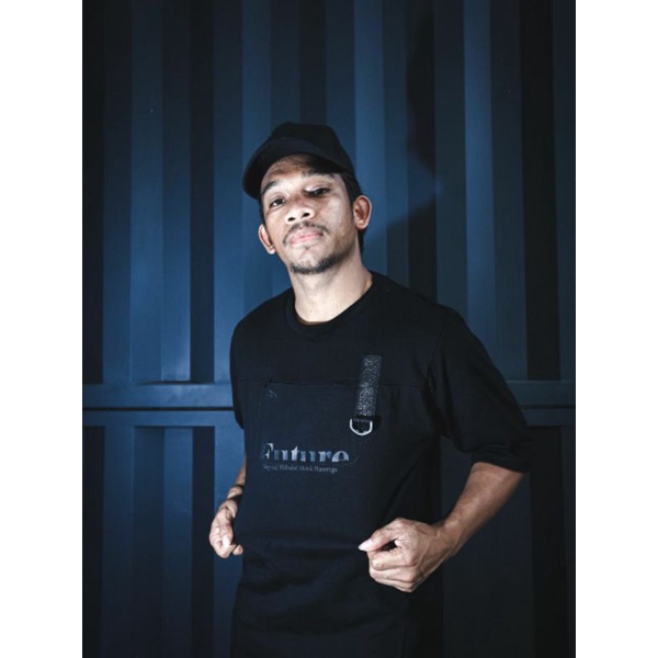 Jual KAOS SPECS RUNTUBOY FUTURIST OVERSIZED TEE BLACK original new ...