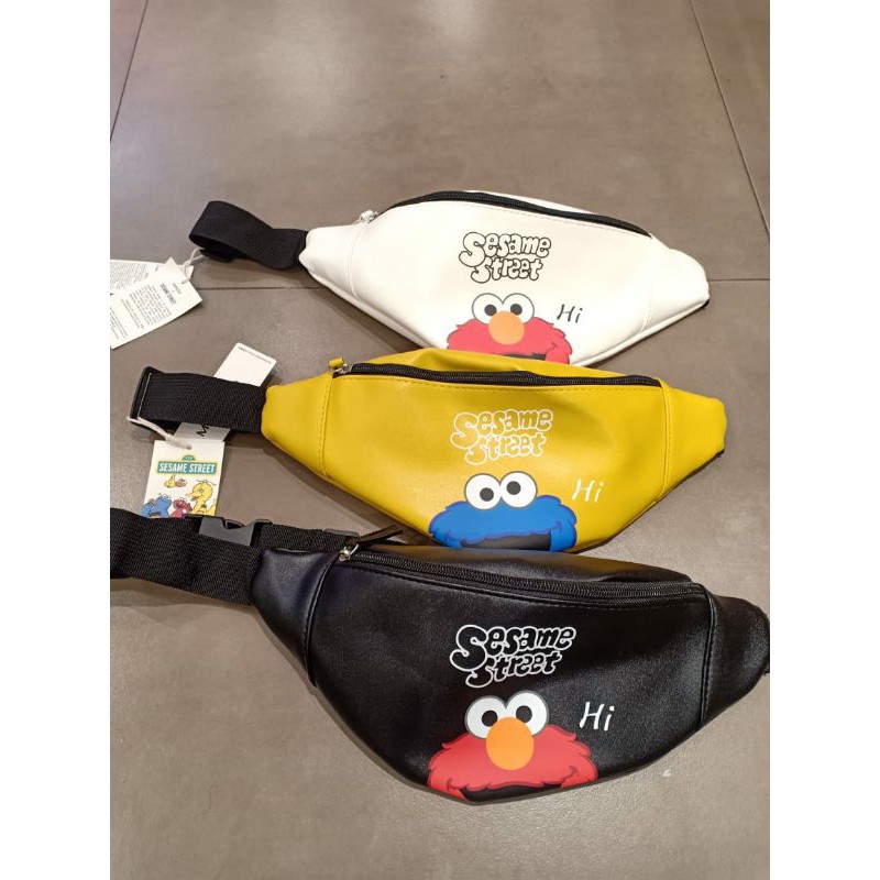 Jual miniso x sesame street waistbag | Shopee Indonesia