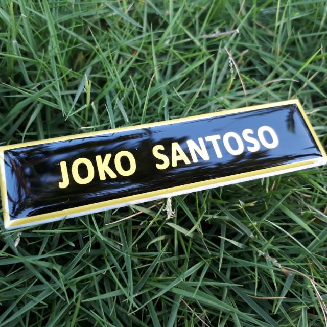 Jual Name Tag Warna Kuning Emas standar | Shopee Indonesia