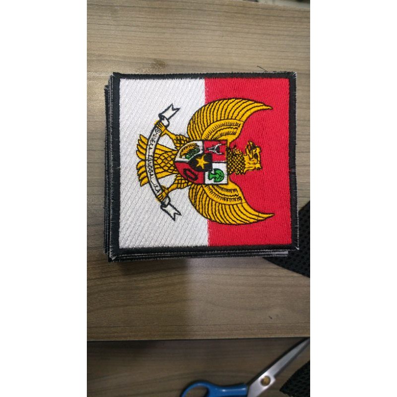 Jual logo bed bordir garuda merah putih ukrn 10x10 | Shopee Indonesia