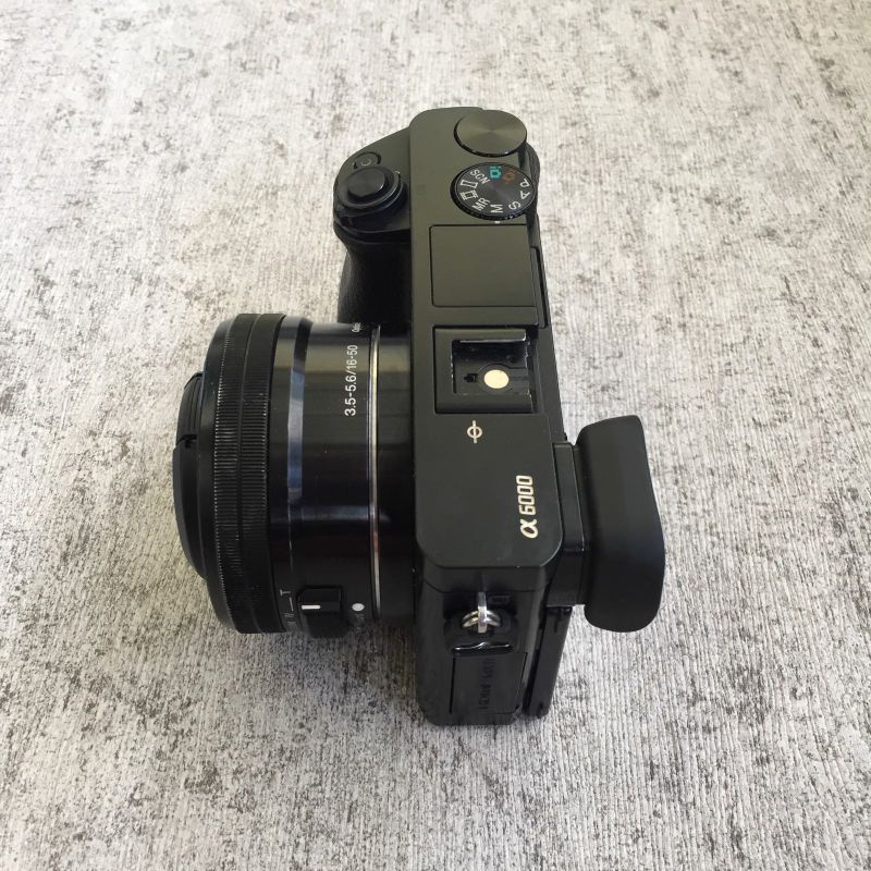 Jual Kamera Sony A6000 Lensa Kit 16-50MM SC Rendah Siap Pakai (Bonus ...
