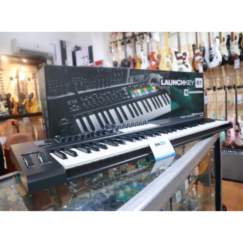 Jual Novation Launchkey 61 MK2 - Keyboard Controller 61 Keys Original ...