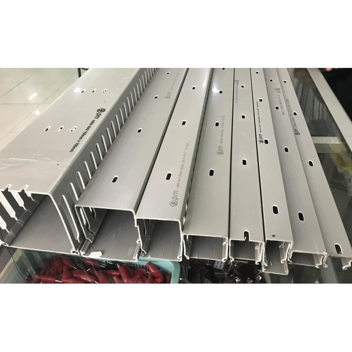 Jual Kabel Duct 65x65 / Wiring Duct / Ducting 65x65 LUBANG ABU-PM ...