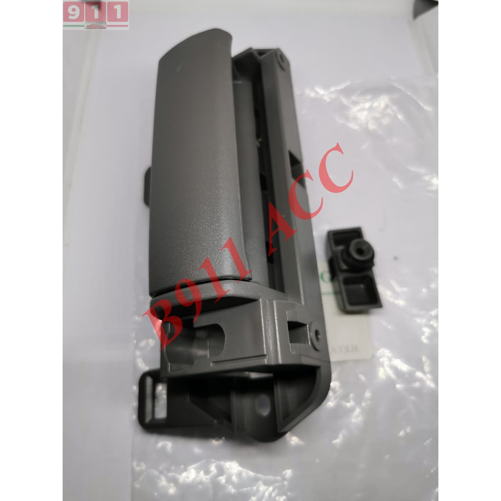 Jual HANDLE HANDEL PINTU DALAM TENGAH KIRI TOYOTA HIACE COMMUTER 2014 ...
