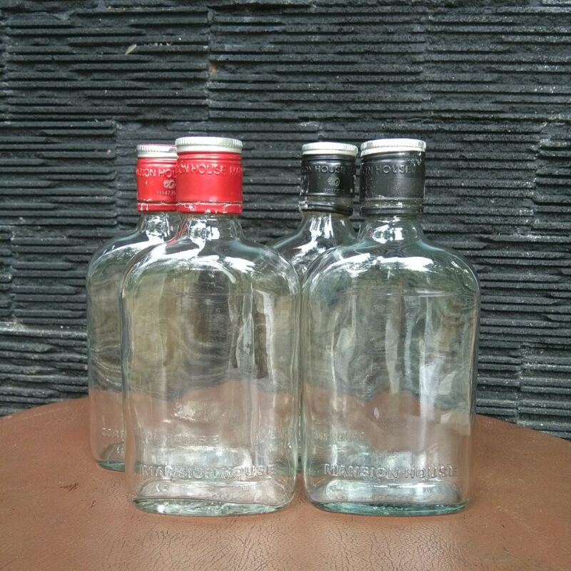 Jual botol cupang / Botol kaca gepeng bekas minuman bersih siap pakai ...