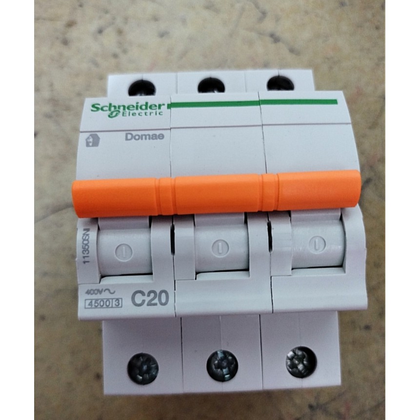 Jual Mcb Schneider Domae 3p 3phase 6A-63A | Shopee Indonesia