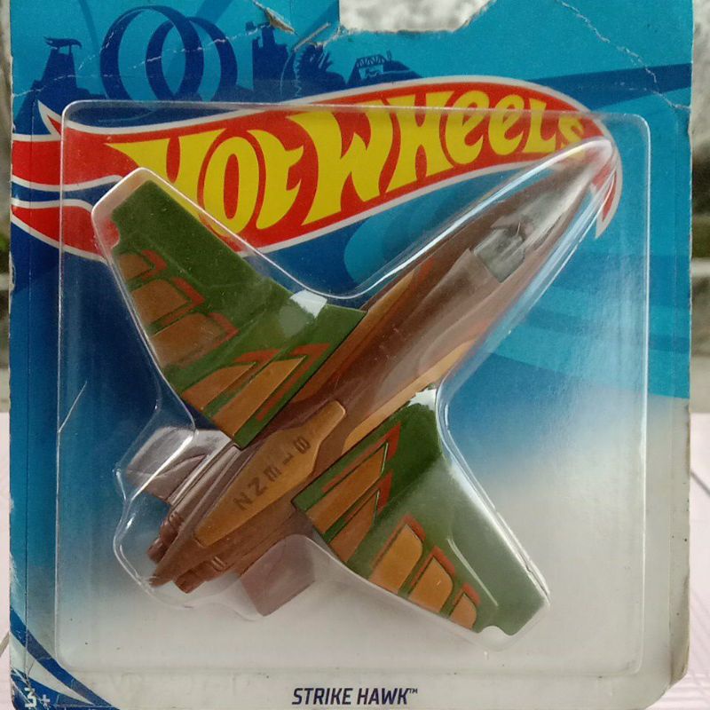 Jual Hotwheels pesawat stike hawk hijau air blade oren diecast hot ...