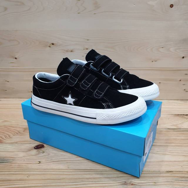 Jual CONVERSE ONE STAR VELCRO BLACK WHITE | Shopee Indonesia