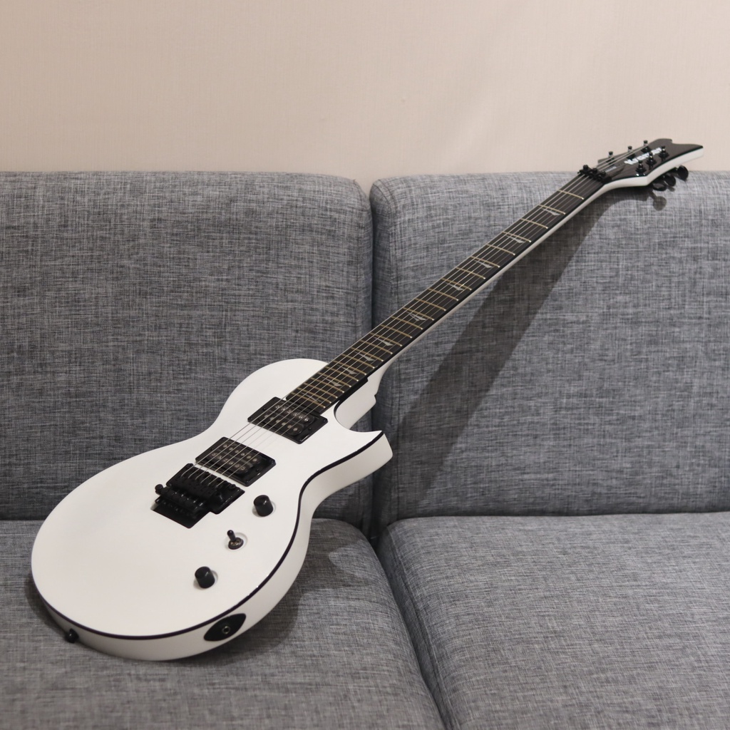 Jual Kramer Assault 220 Electric Guitar Alpine White KA-22WHBF1 - Les ...