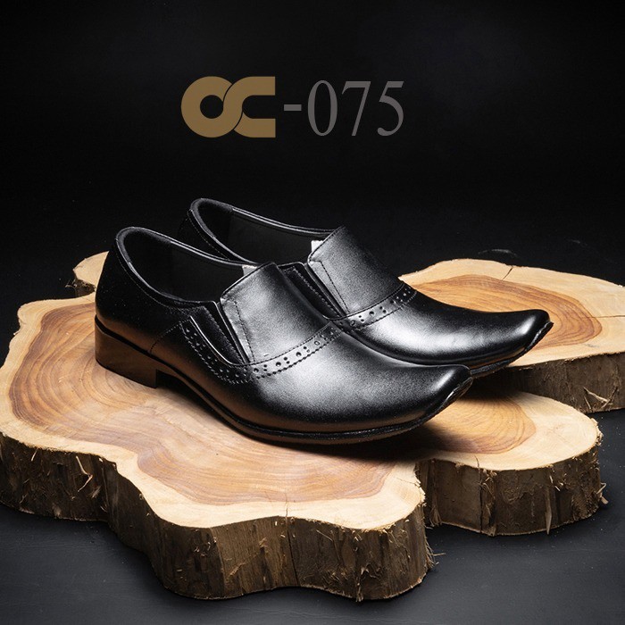 Jual Sepatu Kerja Pantofel Pria formal Hitam Polos model Slip On cowok ...