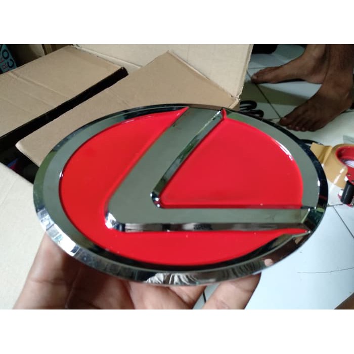 Jual Lambang LEXUS Merah Chrom Depan ALL NEW AVANZA Emblem Lexus Red ...