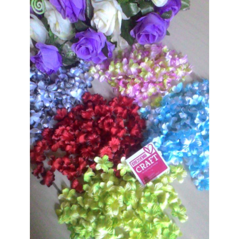 Jual Bunga Hana mini sewarna dan mix warna | Shopee Indonesia