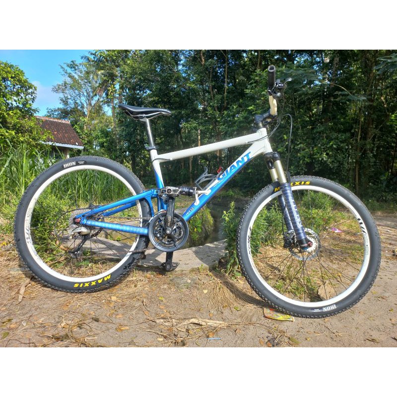 Jual SEPEDA GIANT ANTHEM S | Shopee Indonesia