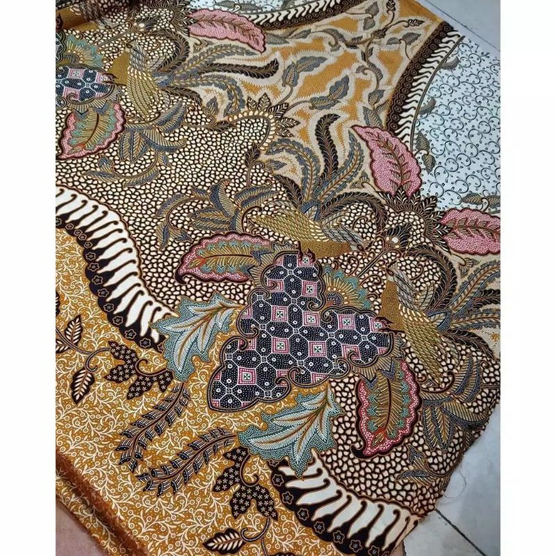 Jual Kain Batik Laweyan Solo motif gunungan akar ( Primissima ...