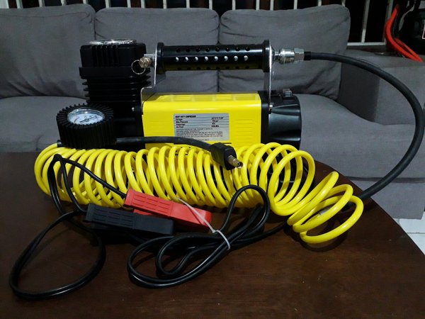 Jual Air Compressor Portable 12V Kompresor Pompa Udara Bertekanan 150 ...