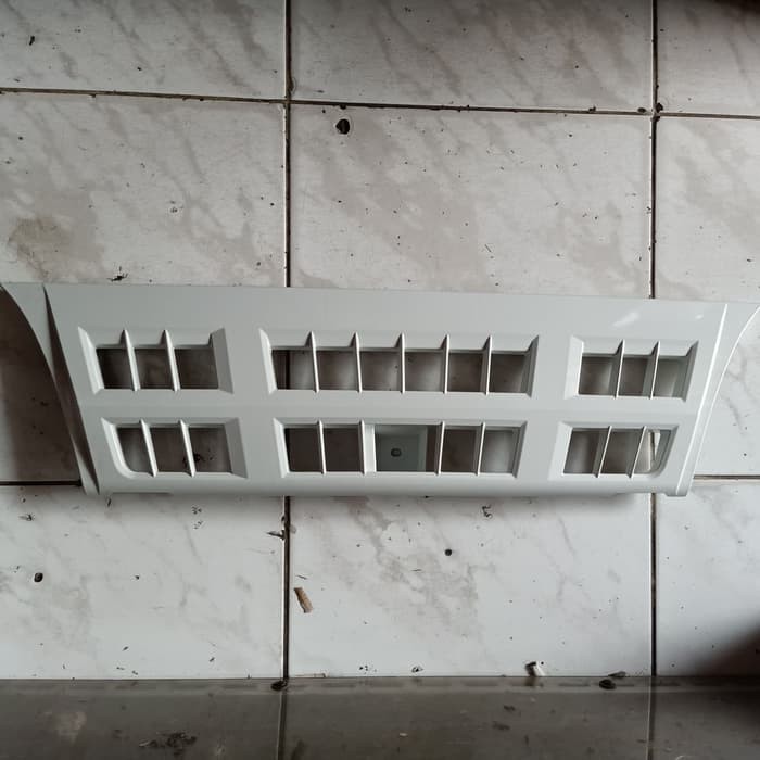 Jual Grille - Grill Depan Isuzu Elf New Orisinil | Shopee Indonesia