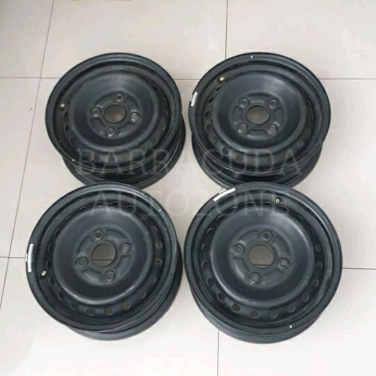 Jual Velg kaleng ori copotan bawaan xenia R14 pcd 4x114 ring 14 bisa untuk avanza xenia | Shopee ...