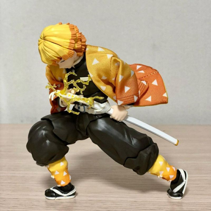 Jual Buzzmod Zenitsu Agatsuma Demon Slayer Original Aniplex | Shopee ...