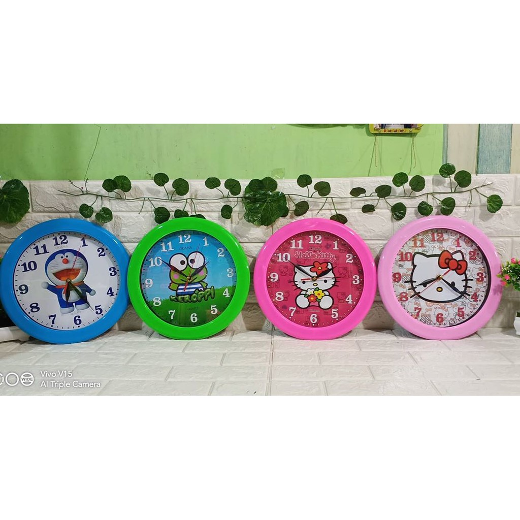 Jual JAM DINDING KARAKTER DORAEMON , HELLOKITTY , KEROPI | Shopee Indonesia