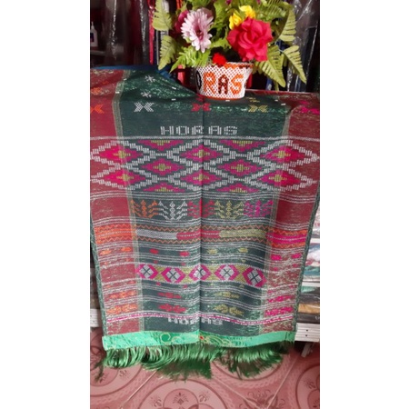 Jual ULOS SADUM ULOS LIMITED EDITION KAIN ETNIK BATAK TOBA ULOS MERAH HIJAU | Shopee Indonesia