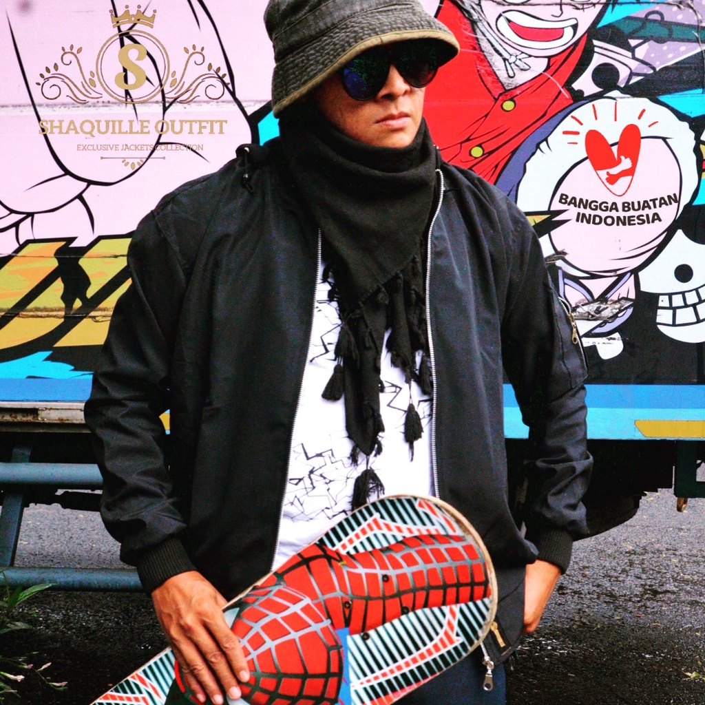 Jual Jaket Bomber Windbreaker Pria dan Wanita pas untuk musim hujan ...