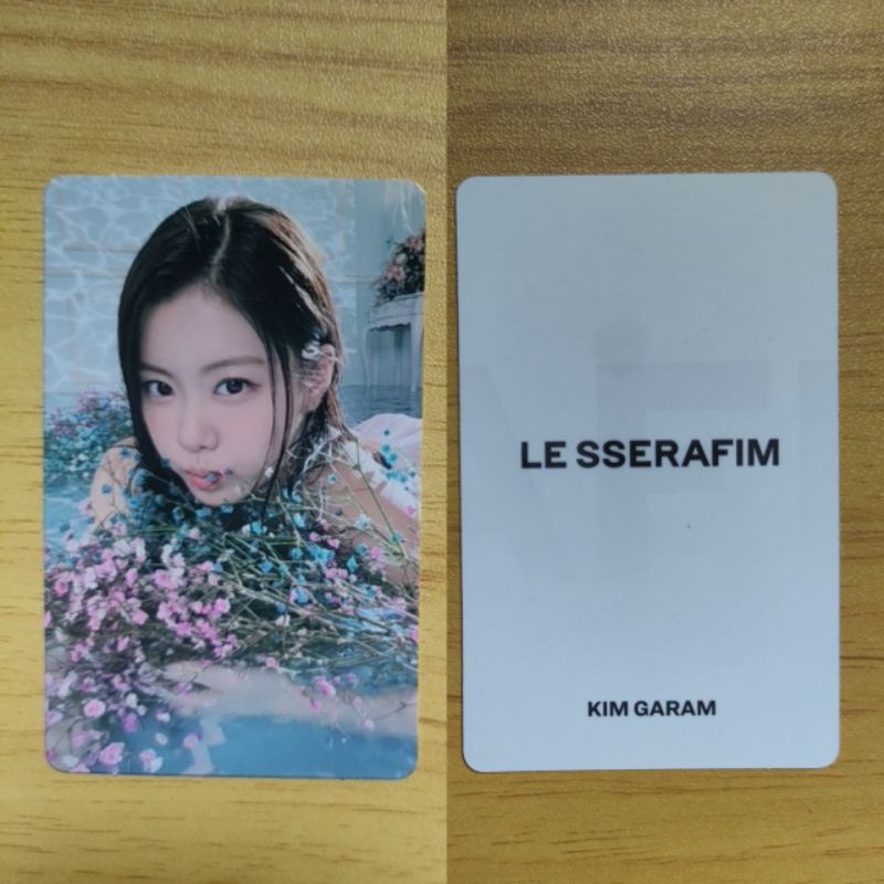Jual LE SSERAFIM PHOTOCARD ALBUM FEARLESS MONOCHROME PC SAKURA EUNCHAE ...
