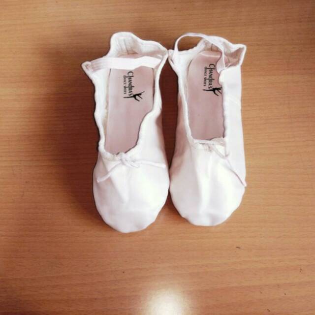 Jual Sepatu Balet Soft Shoes kulit merk Chandra | Shopee Indonesia
