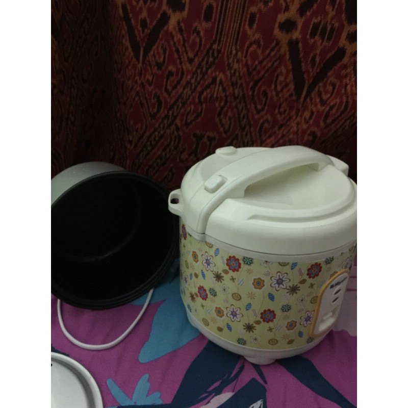 Jual Rice Cooker Miyako MCM-609 Magic Warmer Plus | Shopee Indonesia