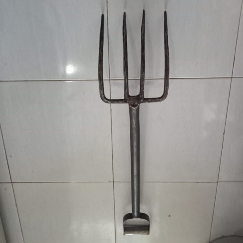 Jual Garpu tanah injak baja super | Shopee Indonesia